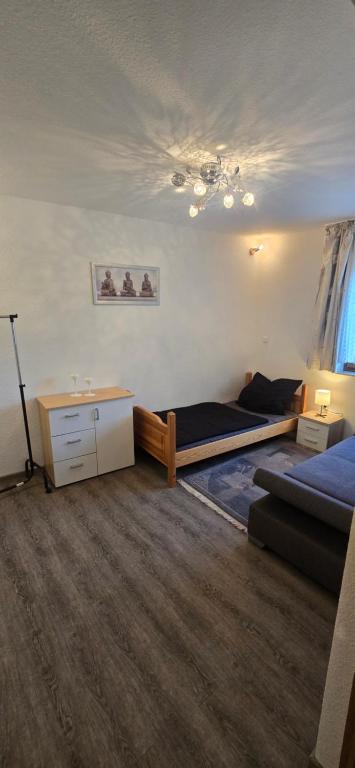 Burg Apartment mit Badewanne und Balkon, Burghaun (updated prices 2026)