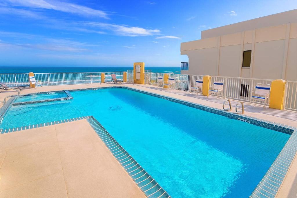 Penthouse Beachfront Views Renovated, South Padre Island (updated ...