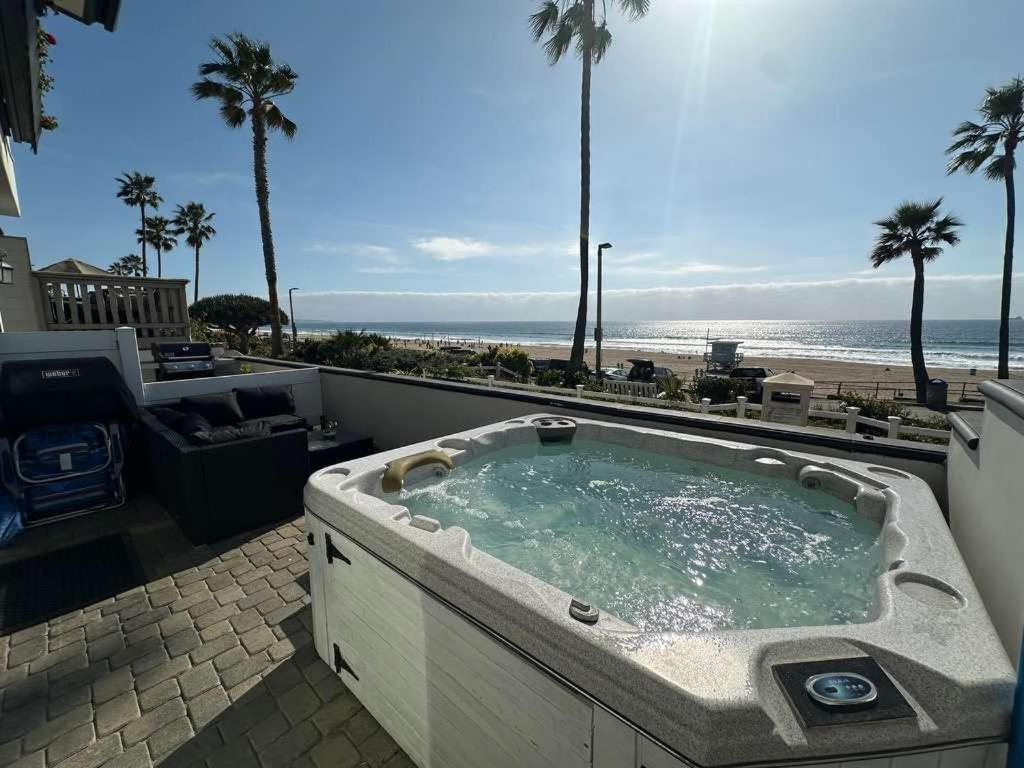 Manhattan Beach Beachfront On The Strand, Manhattan Beach (updated ...