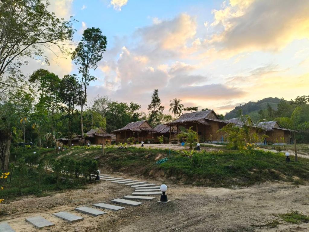 Mook Mellow Hill Bungalows, Koh Mook (updated prices 2026)