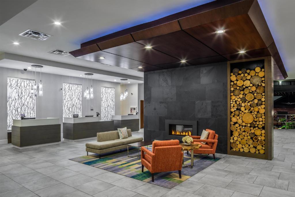 DoubleTree by Hilton Rochester, Rochester (updated prices 2026)