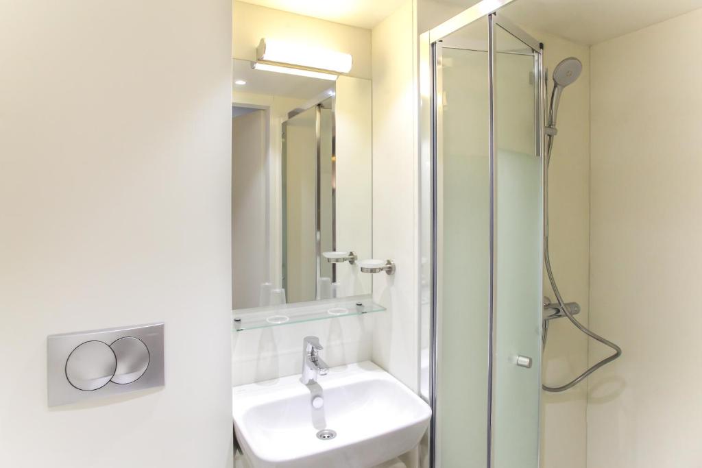 Hotel Reseda, Bagnolet (updated prices 2025)
