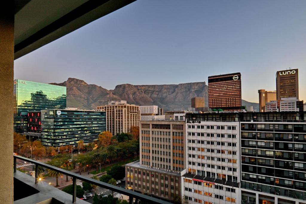 The Capetonian - Halal, Cape Town (updated prices 2026)