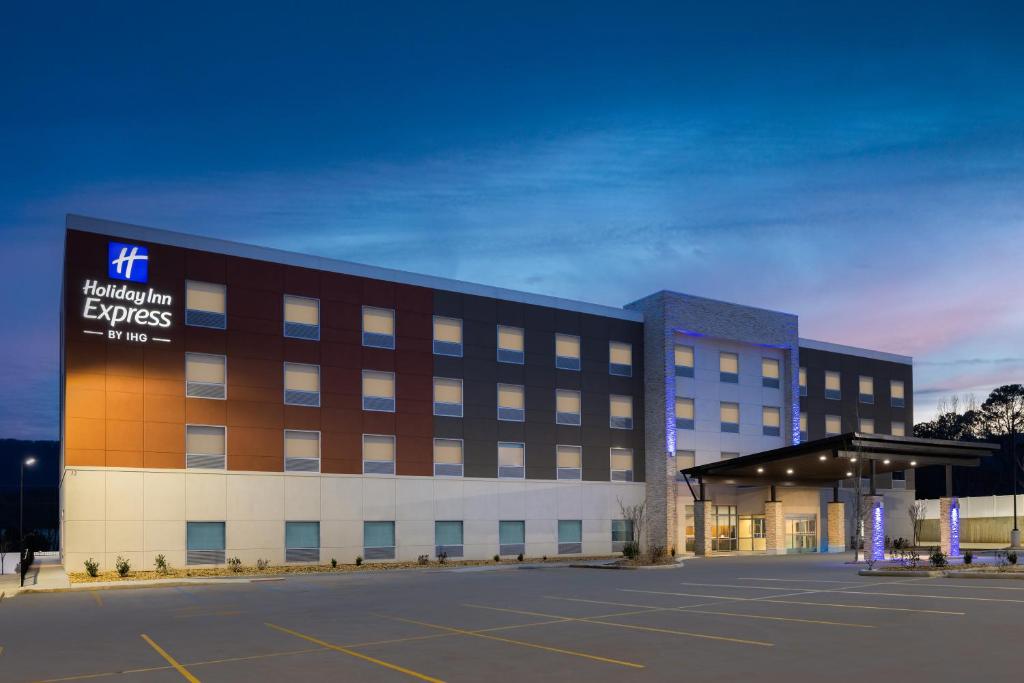 Holiday Inn Express & Suites Huntsville Northeast by IHG, Huntsville ...