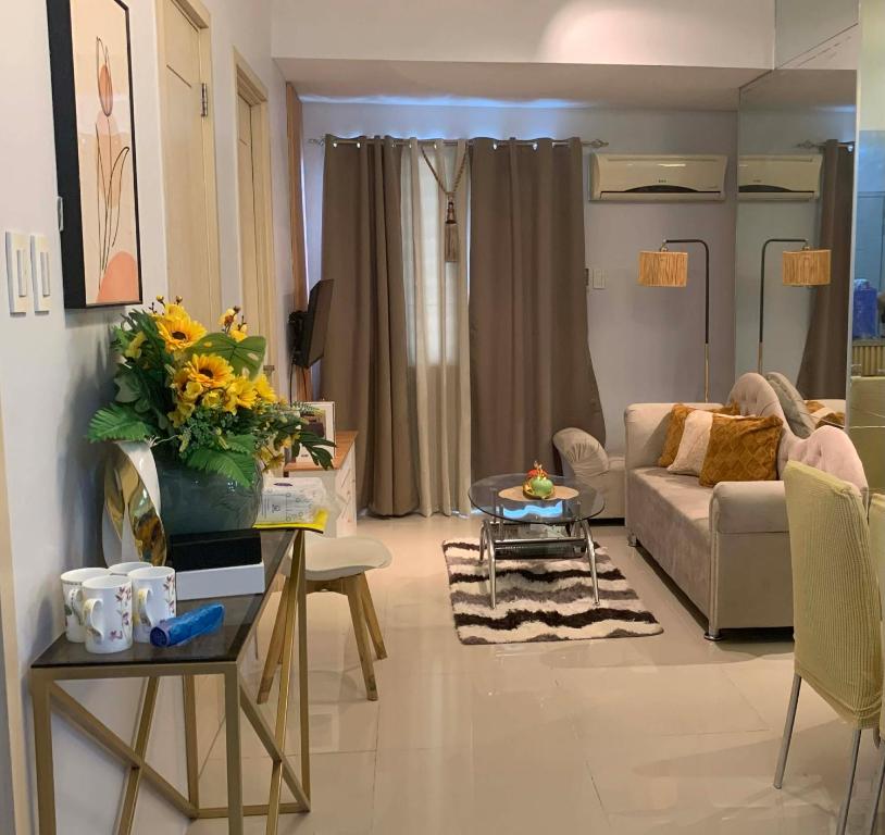 Selenite 2 bedrooms, Manila (updated prices 2026)