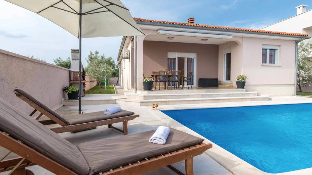 Villa Greta - Jadreski by Villas Guide（Jadreški）：（最新料金：2026年）