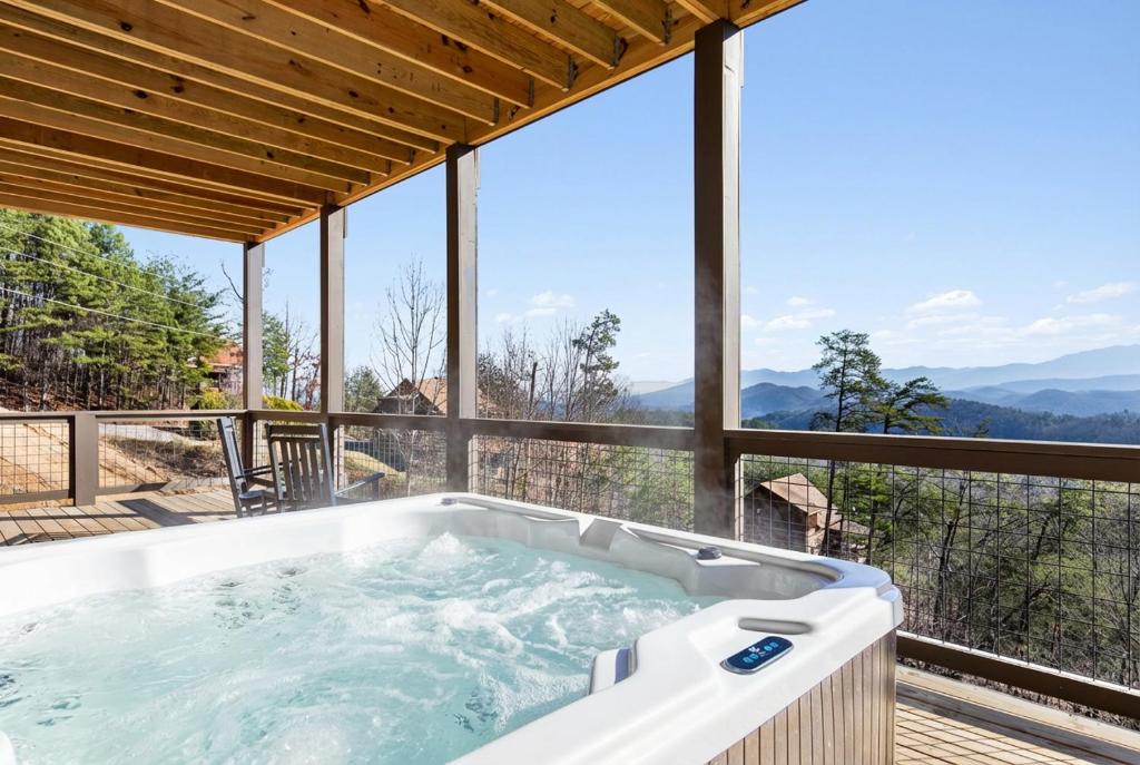Knockin on Heavens Door, Sevierville (updated prices 2026)