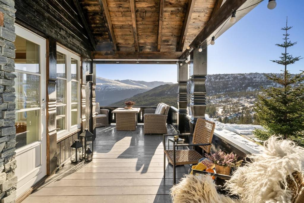 Stryn Mountain Lodge with seaview, near Geiranger, Stryn (updated ...
