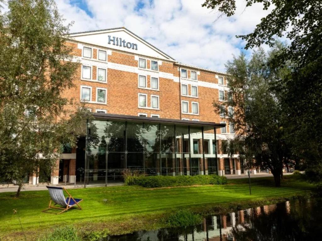 Hilton London Heathrow Airport Terminal 5, Hillingdon (updated prices 2026)