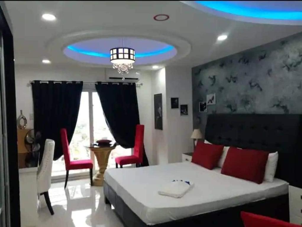 Studio Kandi Palace 10th floor, Netflix, Free Maid, 55sqm, Ángeles ...