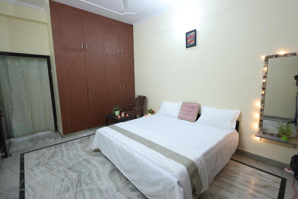 Soul Shanti Stay Sodala, 10 min Railway, 5 min metro, Jaipur (updated ...