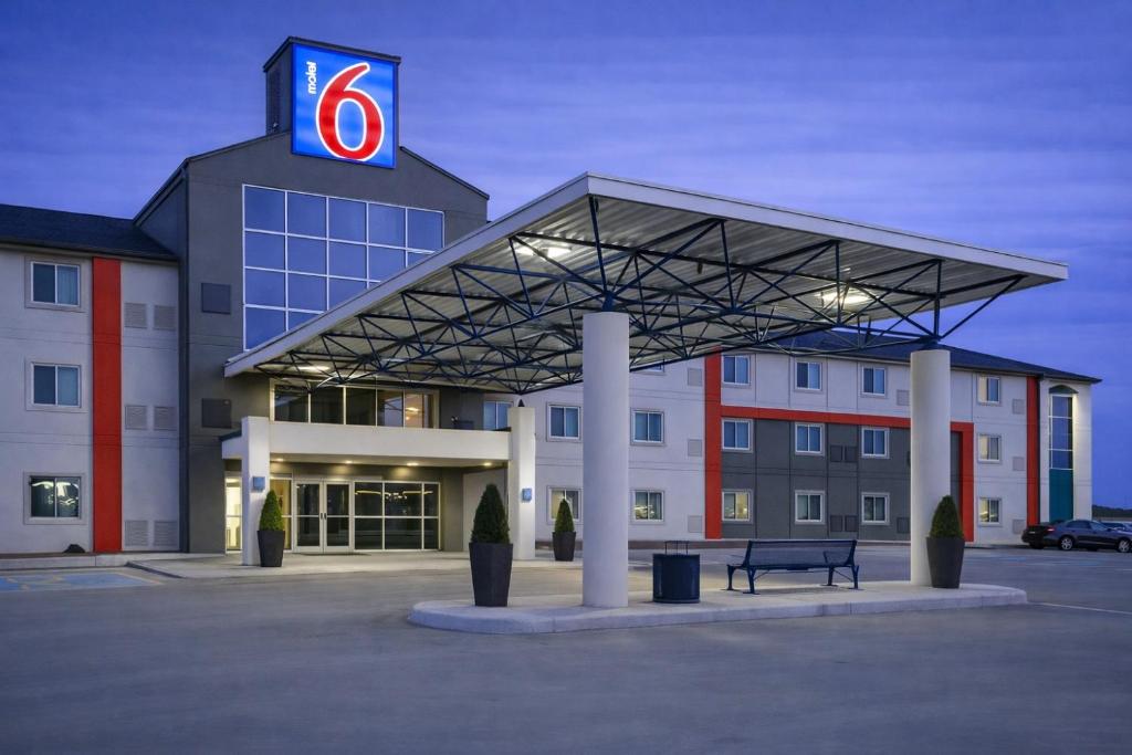 Motel 6-Saskatoon, SK, Saskatoon (updated prices 2026)