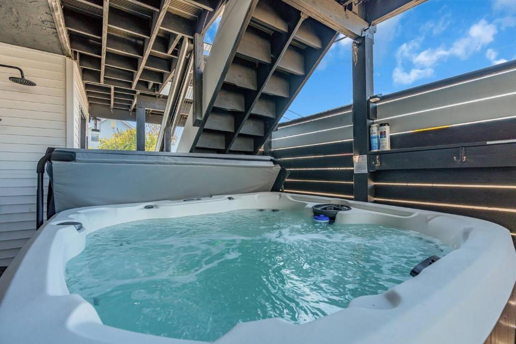 Hot Tub | Game Room | Deeply cleaned | EV Charger, Seaside Heights ...