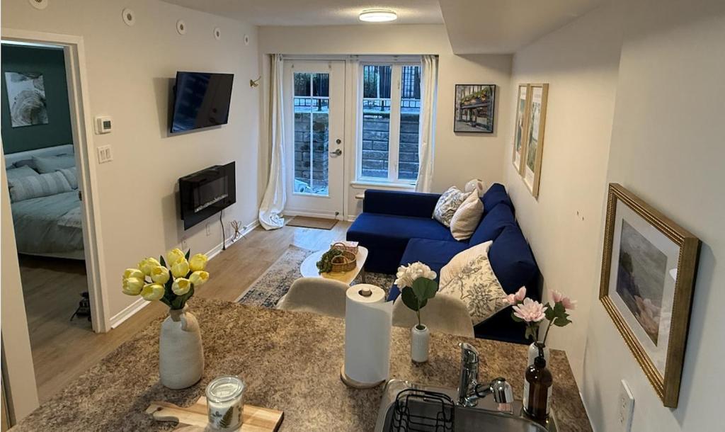 The Little Gallery Suite, Cozy Living in the Core, Toronto (updated ...