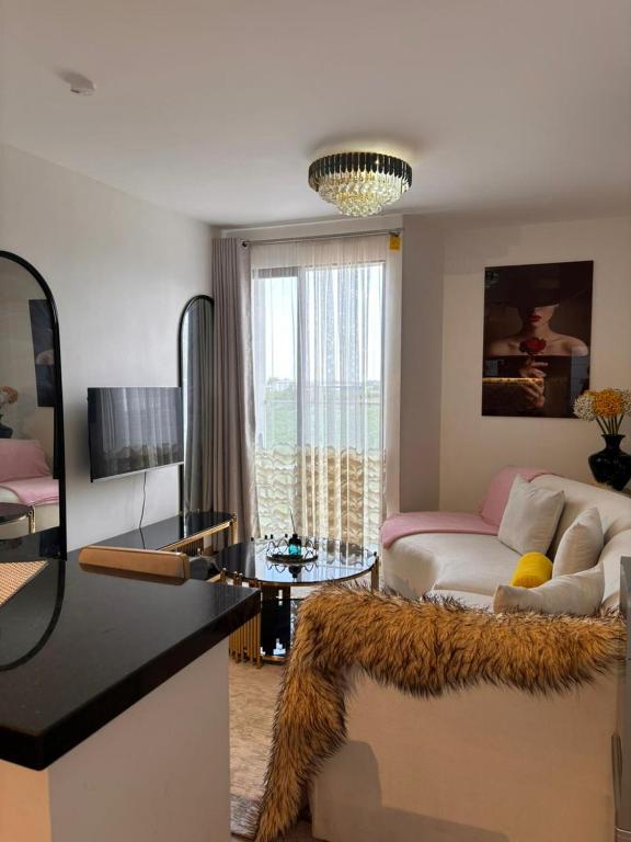 Spring's Collection, Tatu City (updated prices 2026)