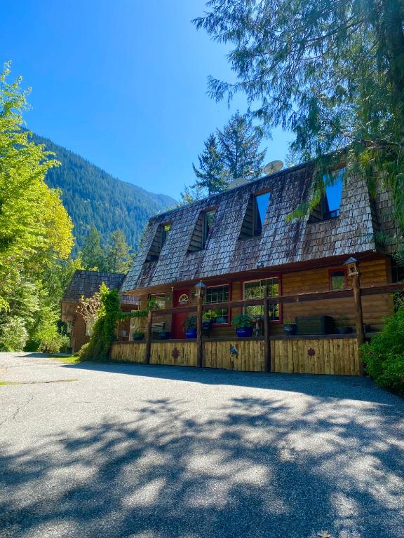 Ruby Lake Resort, Madeira Park (updated prices 2026)