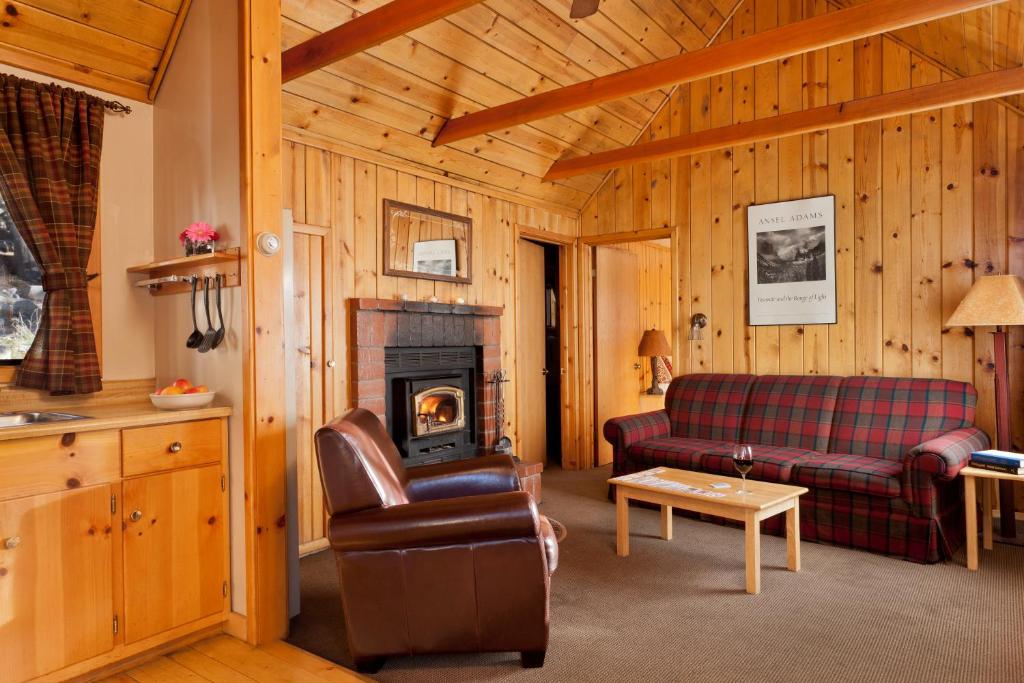 Tamarack Lodge, Mammoth Lakes (updated prices 2025)