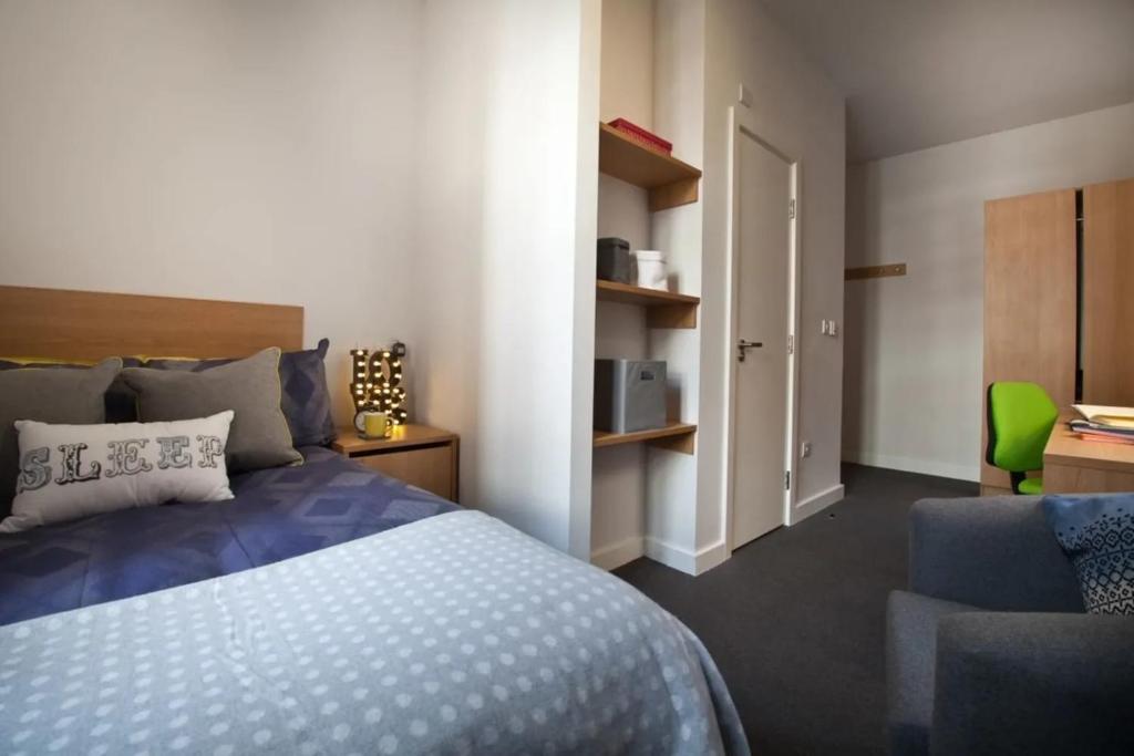 For Students Only - Algernon Firth in Leeds, Leeds (updated prices 2026)