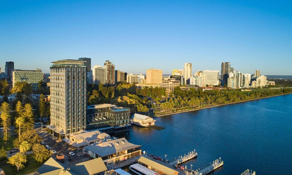 Doubletree By Hilton Perth Waterfront, Perth (updated prices 2026)