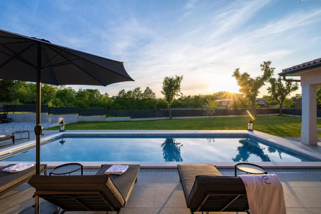 Modern Villa Lizzul a quiet countryside escape, Šumber (precios ...