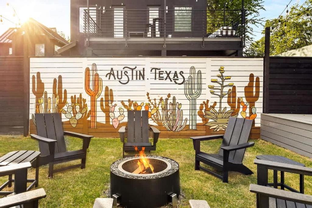 Sleeps 12 Pool Games Fun Mins from Downtown, Austin (preços atualizados ...