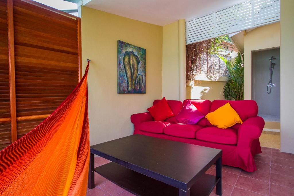 Boujis Boutique Resort, Chaweng Noi Beach (updated prices 2025)