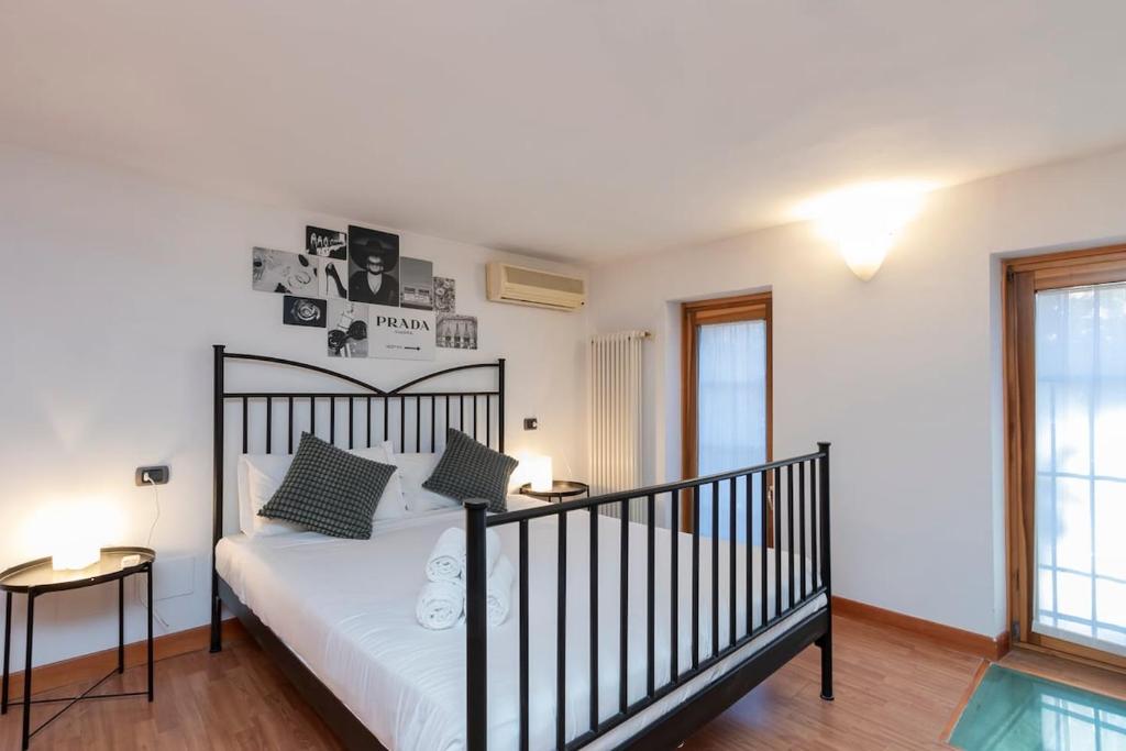 Xenia - 4 room apt in Via Zamenhof 21, Milán (precios actualizados 2026)