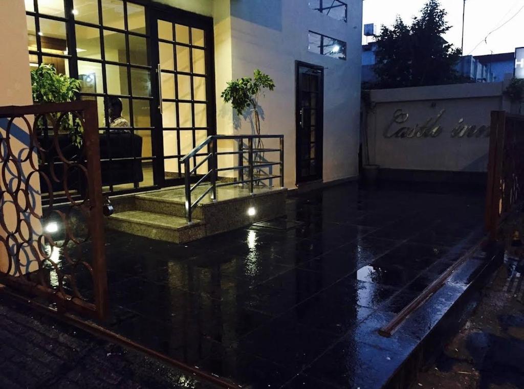 Hotel Castle Inn, Haldwāni (harga dikemas kini 2026)