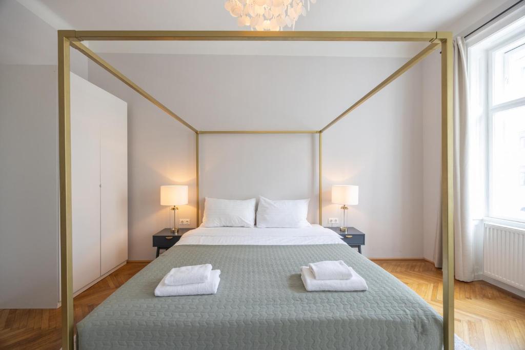 easy-flat Burggasse- Central Apartments near Metro, Viena (precios ...