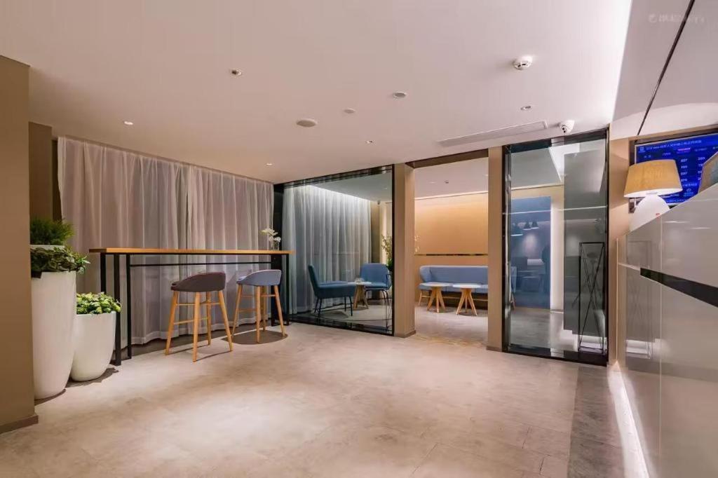 Home Inn Neo Chengdu Zhengfu Street Wenshu Monastery Subway Station ...