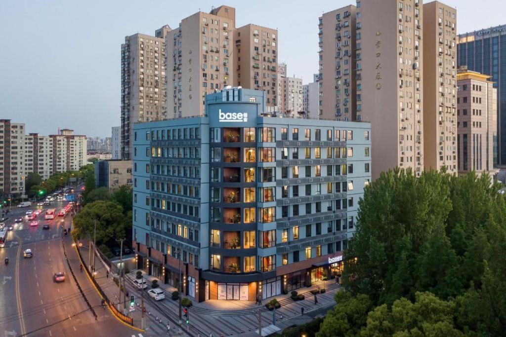 baseLITE Service Apartment -Shanghai Wujiaochang Huangxing Park Subway ...