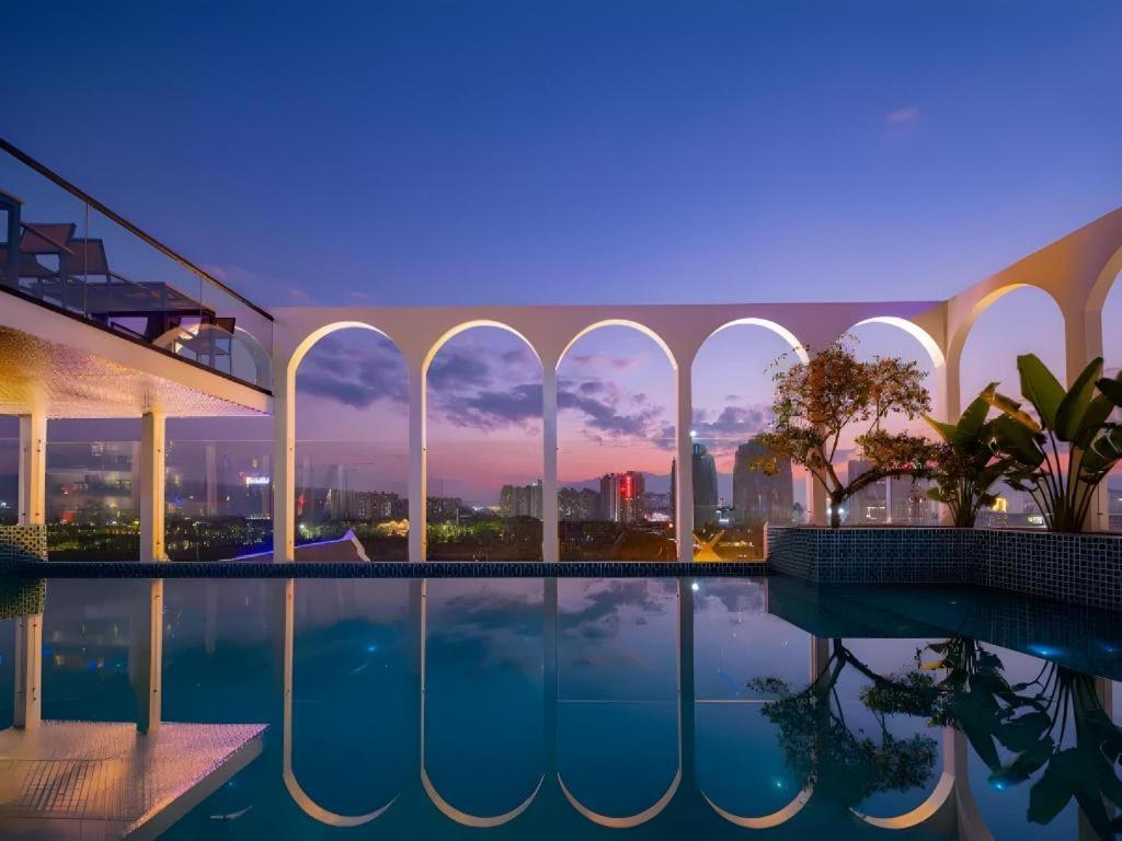 Tiankong Meishu Resort Hotel, Jinghong (updated prices 2026)