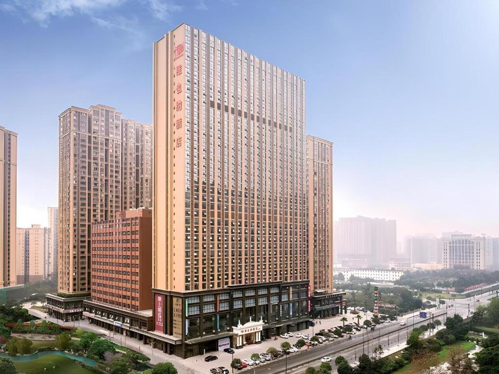 Vienna Hotel Chengdu Dafeng Metro Station, Chengdu (tarifs actualisés ...