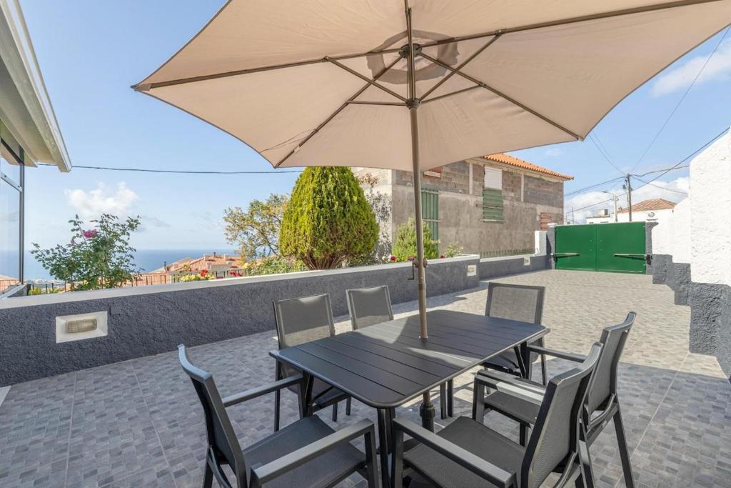 Cantinho da Lourencinha - Madeira Island, Câmara de Lobos (precios ...
