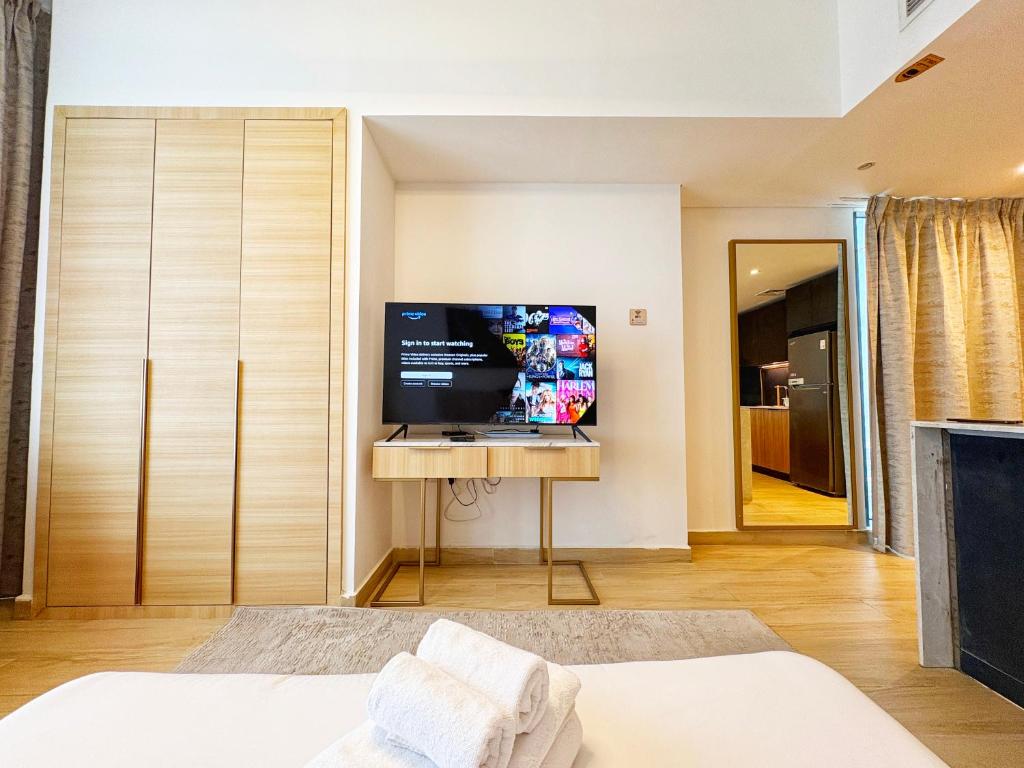 Cozy Studio in Regina Tower JVC, Dubai (updated prices 2026)