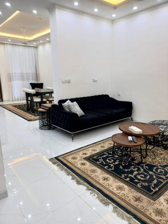 Modern apartment in a special location in Al-Mansour, 14th Street ...