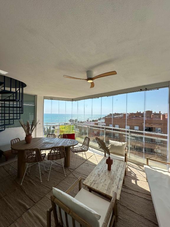 M1116 - Mondrian World, Elegance - ServHouse, El Borseral (precios ...