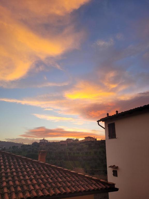 Casa I Partigiani, a historic house in the village, Poggio alla Malva ...