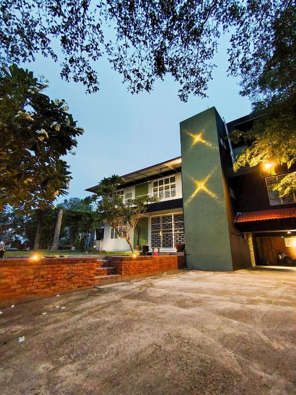 The Gardens Villa Melaka Private Pool Villa Karaoke, BBQ & Snooker Up ...