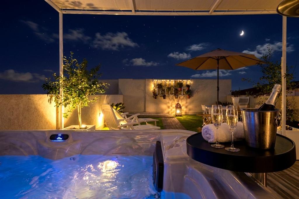 La Concy's Jacuzzi - Suite Privata con Vista Mare e Terrazzo Esclusivo ...