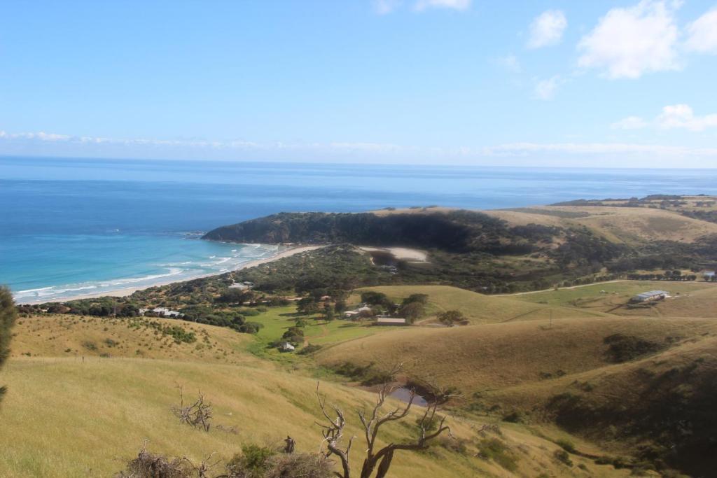 Middle River Beach House - East & West House, Stokes Bay (updated ...