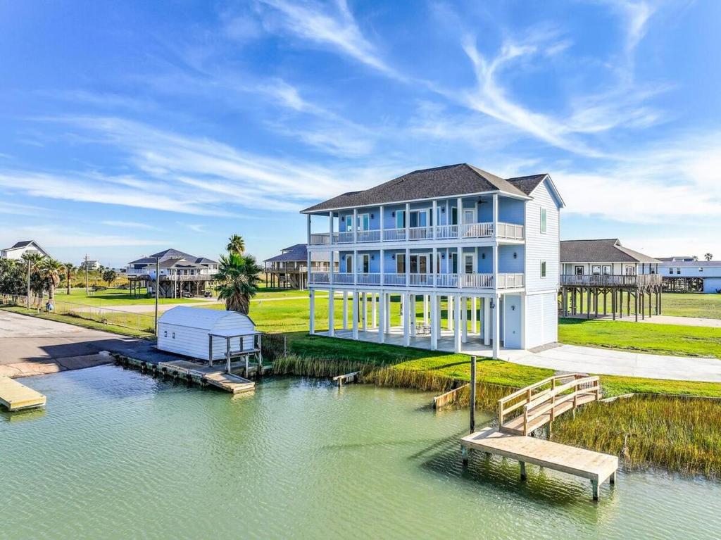Treasure Island Beach Getaway-Ocean & Island Vibes, Freeport (updated ...