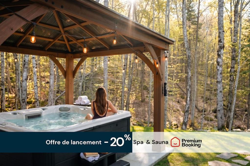 Le Miléna with Private SPA & Sauna, Golf & Pool, Saint-Faustin–Lac ...