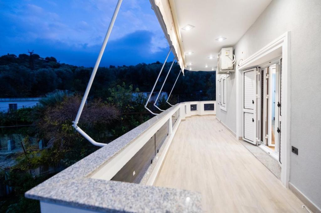 Modern 110 square Apartment in Vlorë 2nd floor, Valona (ažurirane cene ...