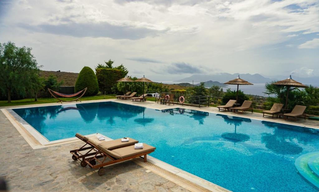 Villa Marini with Private Pool and Sea View, Tzíkidhes (tarifs ...