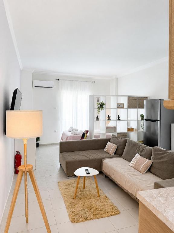 Azure Orchid Kalamaria, Seaside Stay & Free Parking, Θεσσαλονίκη ...