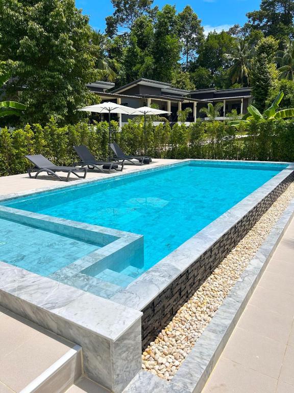 Jungle Hideaway with Pool Wifi Smart TV, Баан Тай (актуальные цены 2026 ...