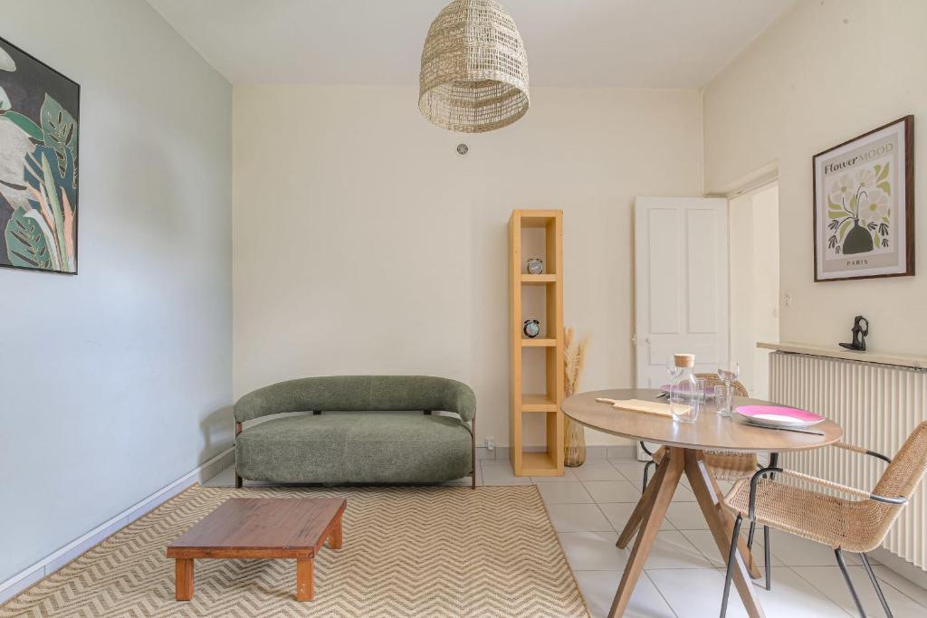 Cosy et Calme idéal déplacement pro, Sathonay-Camp (preços atualizados ...