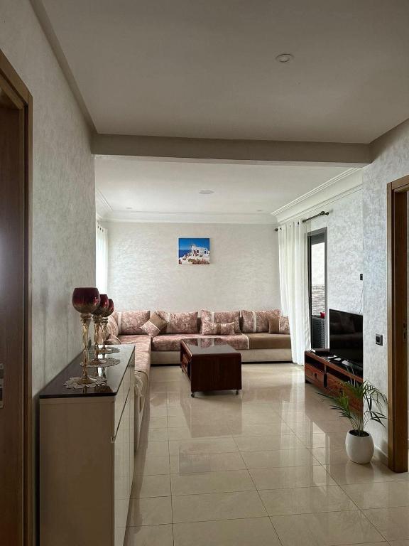 Family Oasis with Pool & Beach Access، سيدي رحال (أسعار محدثة لعام 2026)