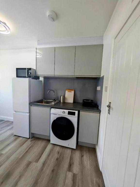 Self-contained quiet London stay near Tower Bridge, London (updated ...